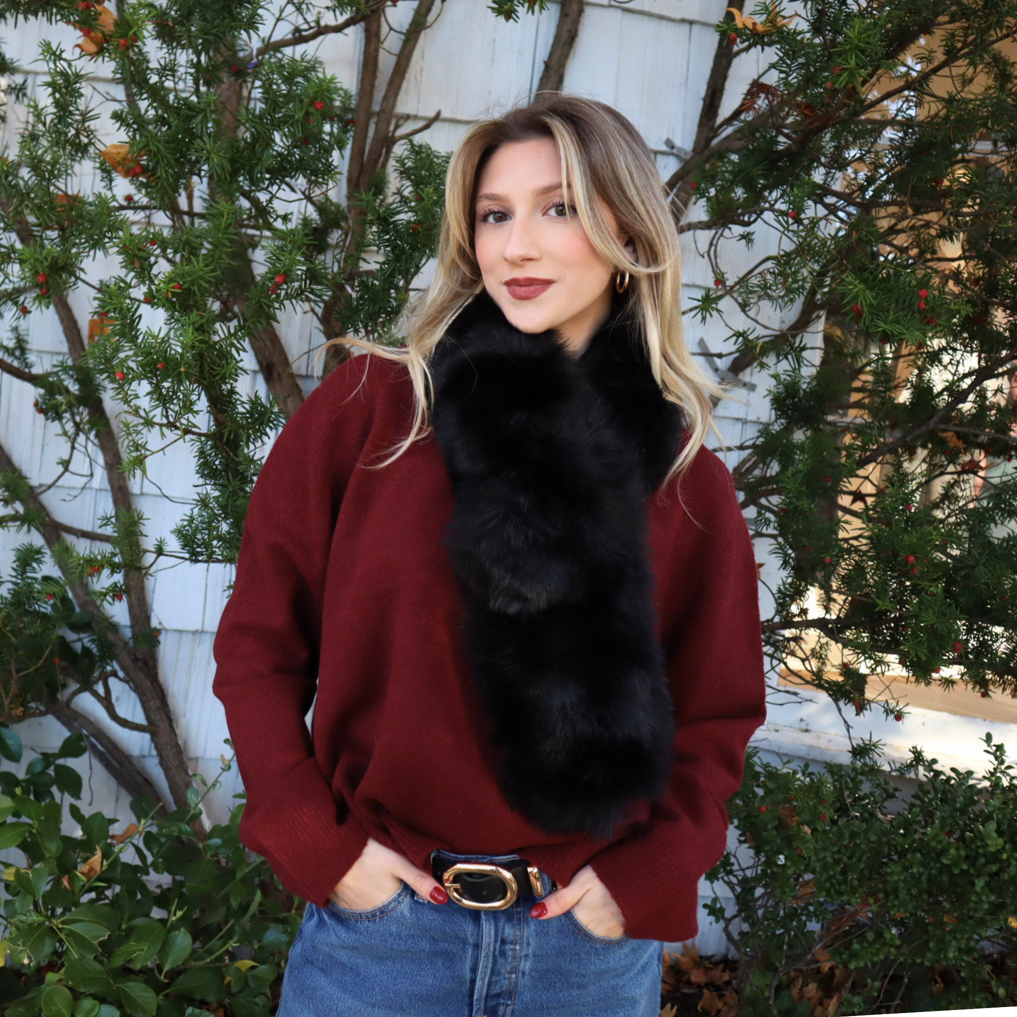 Alanna Keyhole Scarf in Black | Madison's Niche